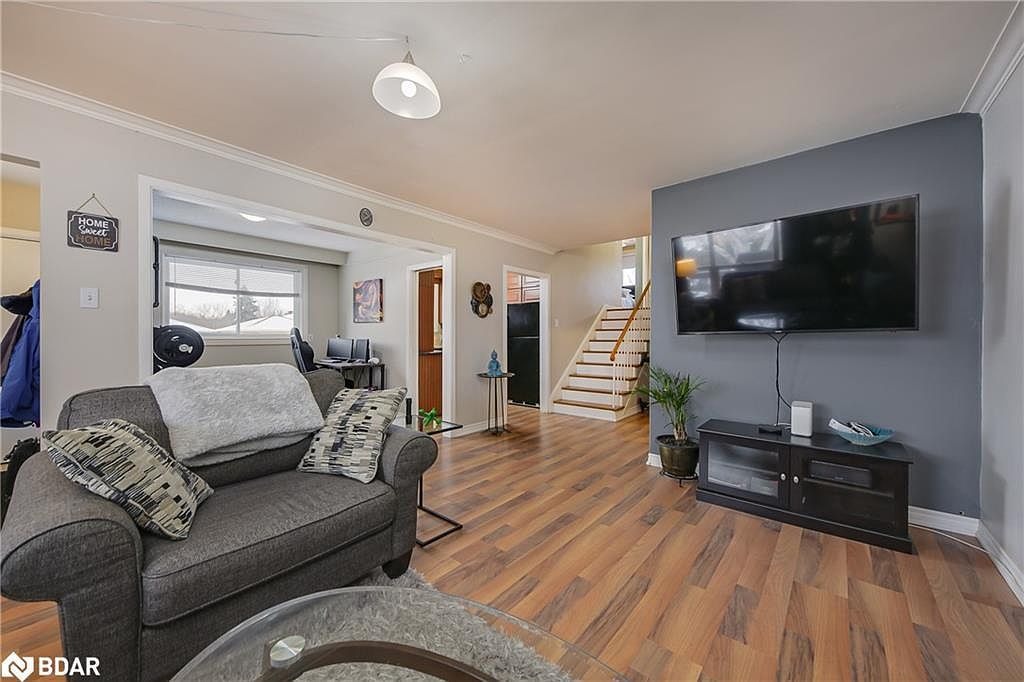 376 Blake St Unit 2, Barrie, ON L4M 1L3 | Zillow