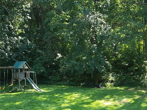 305 Rosemont Ave, Johnston, RI 02919 | MLS #1347498 | Zillow