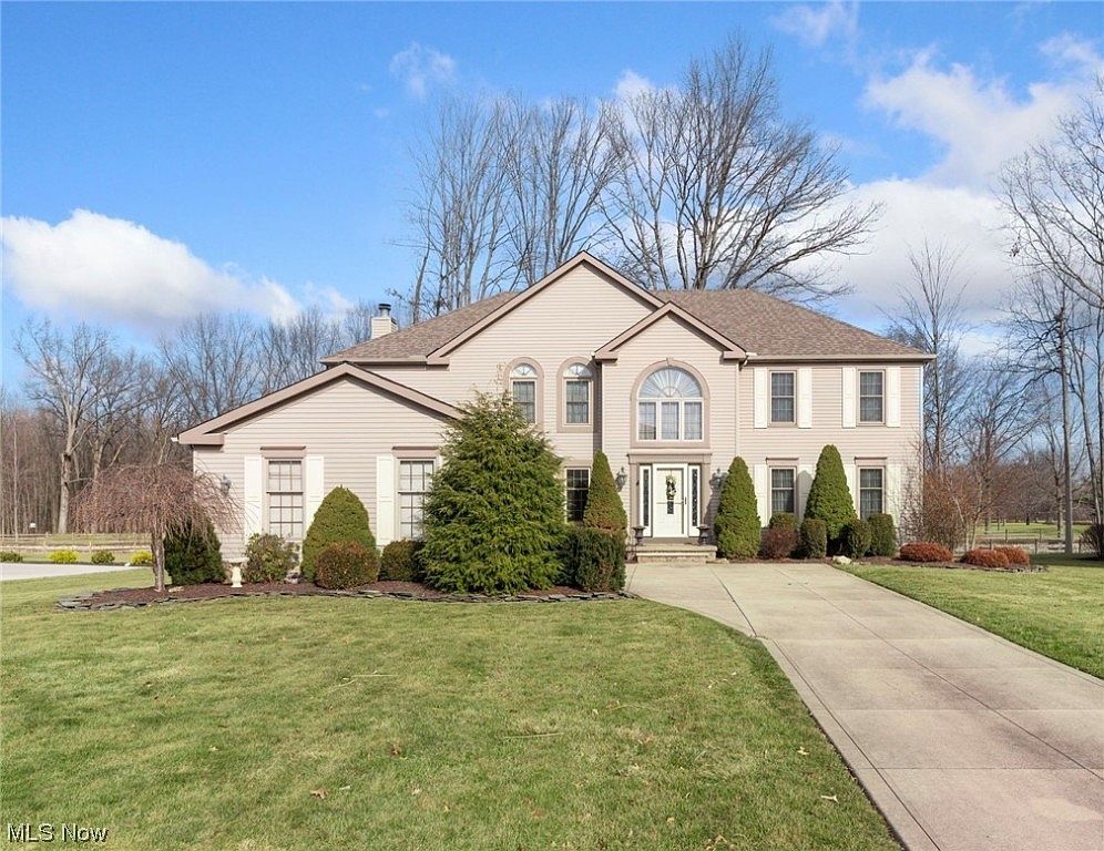 30400 Greenview Pkwy, Westlake, OH 44145 | Zillow