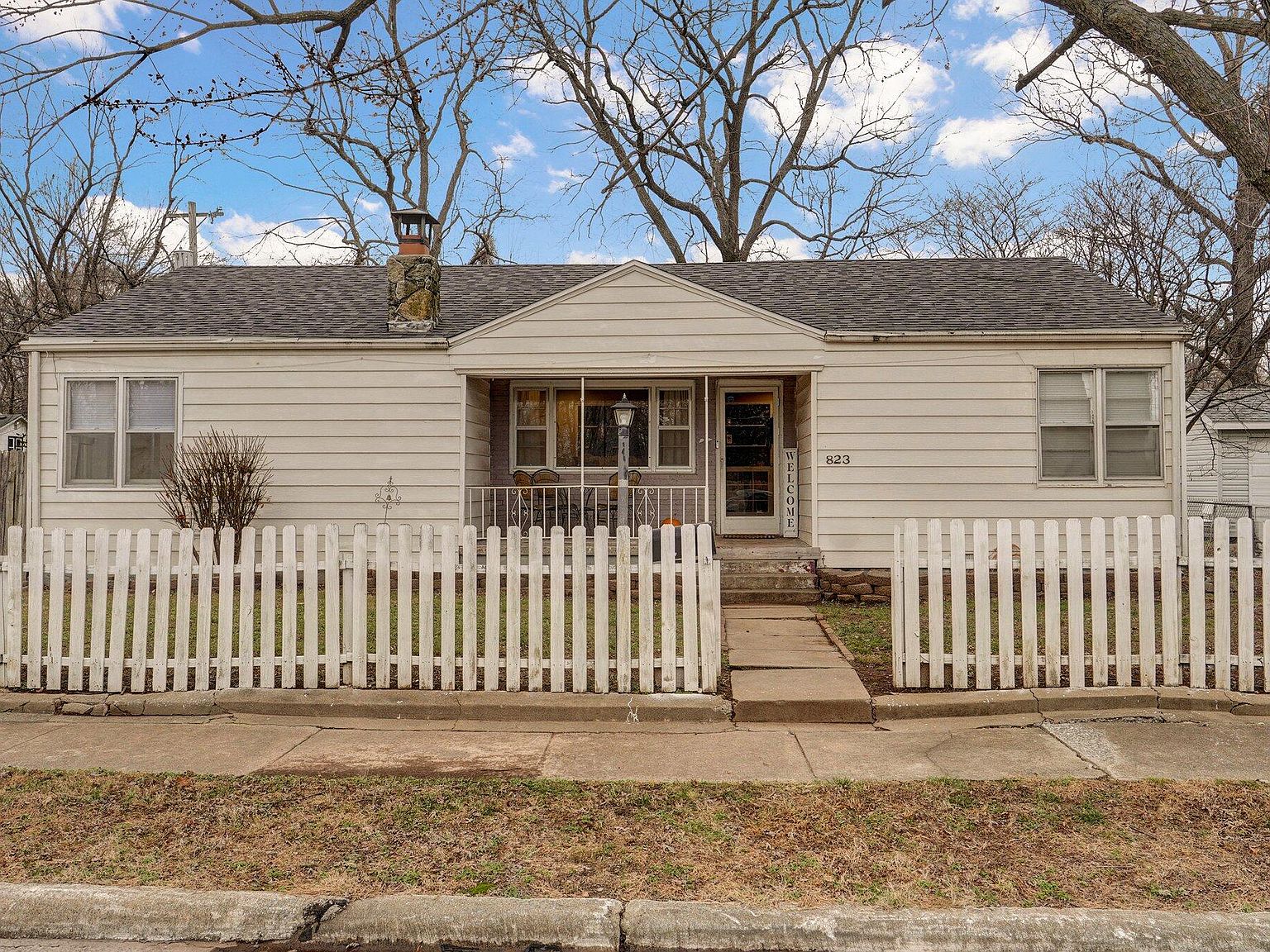 823 E Webster Street, Springfield, MO 65802 | MLS #60283773 | Zillow