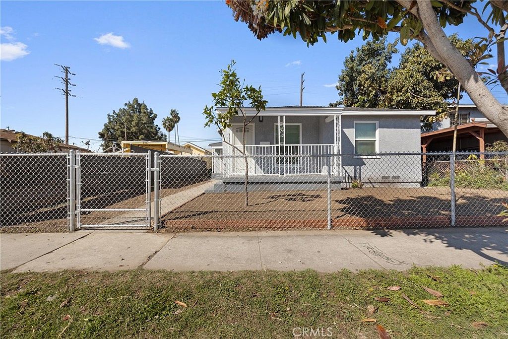 8471 Hooper Ave, Los Angeles, CA 90001 | Zillow