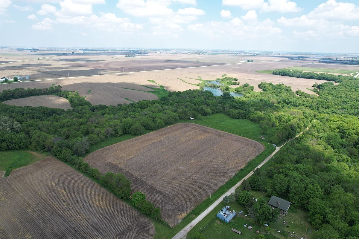 735 E Victoria St, Wataga, IL 61488 | Zillow