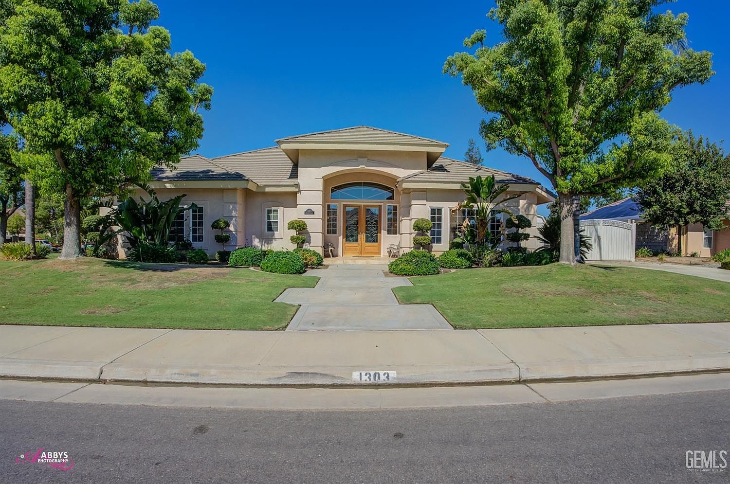 1303 Suffolk St, Bakersfield, CA 93312 | Zillow
