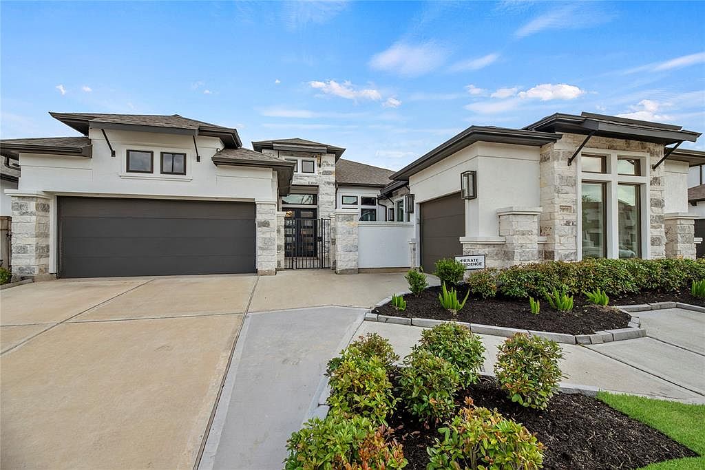 9010 Pleasant Cv, Missouri City, TX 77459 | MLS #8130063 | Zillow