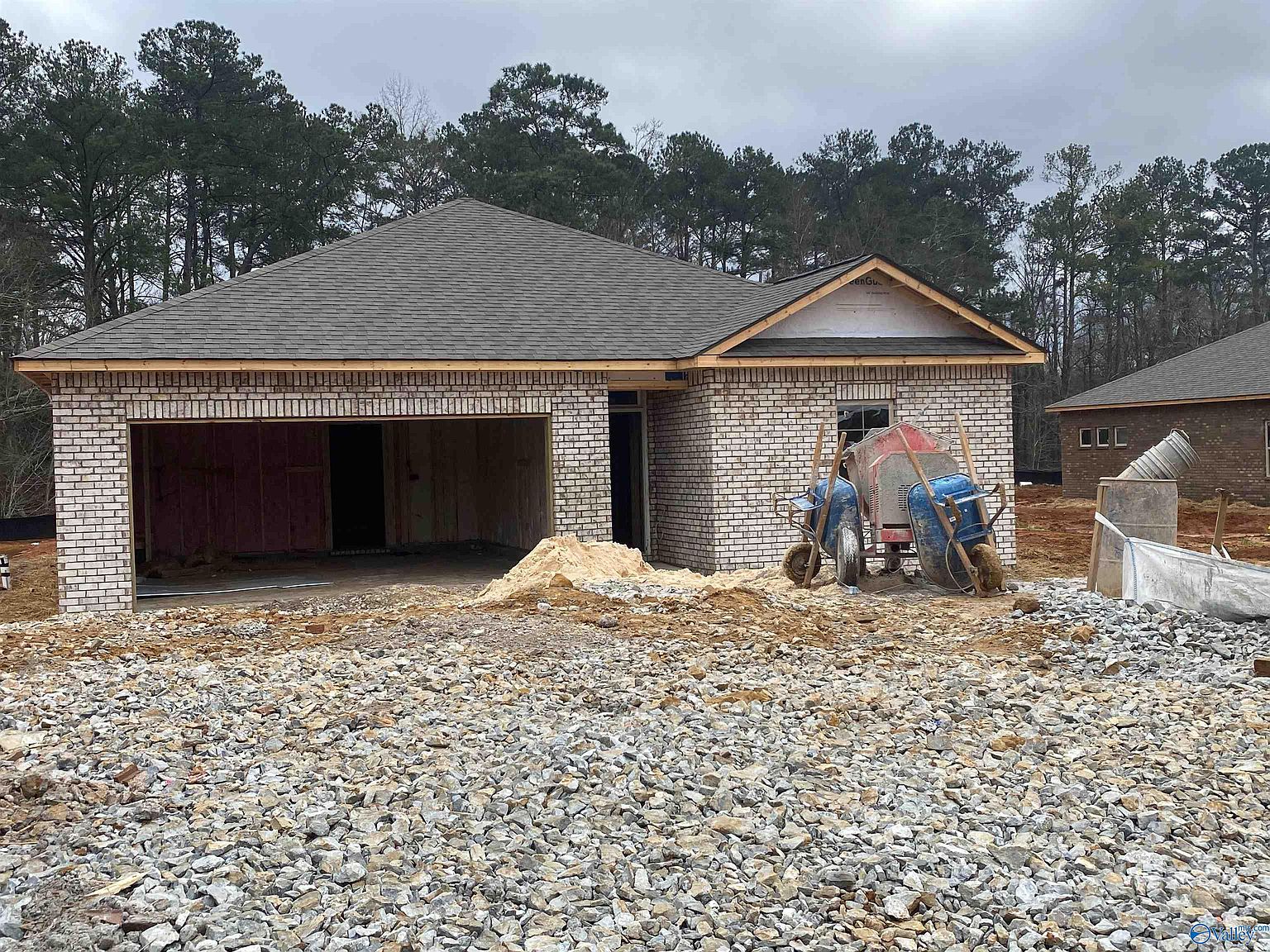 528 Wolf Trce, Hartselle, AL 35640 | Zillow