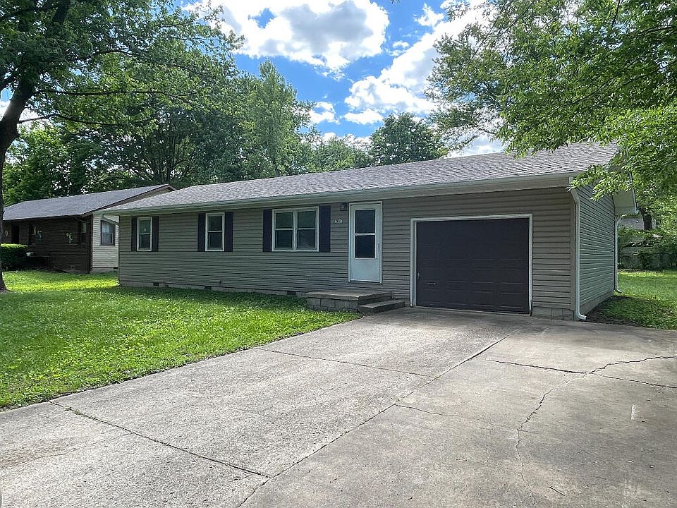 1031 Carl Avenue, Bolivar, MO 65613 | MLS #60268274 | Zillow