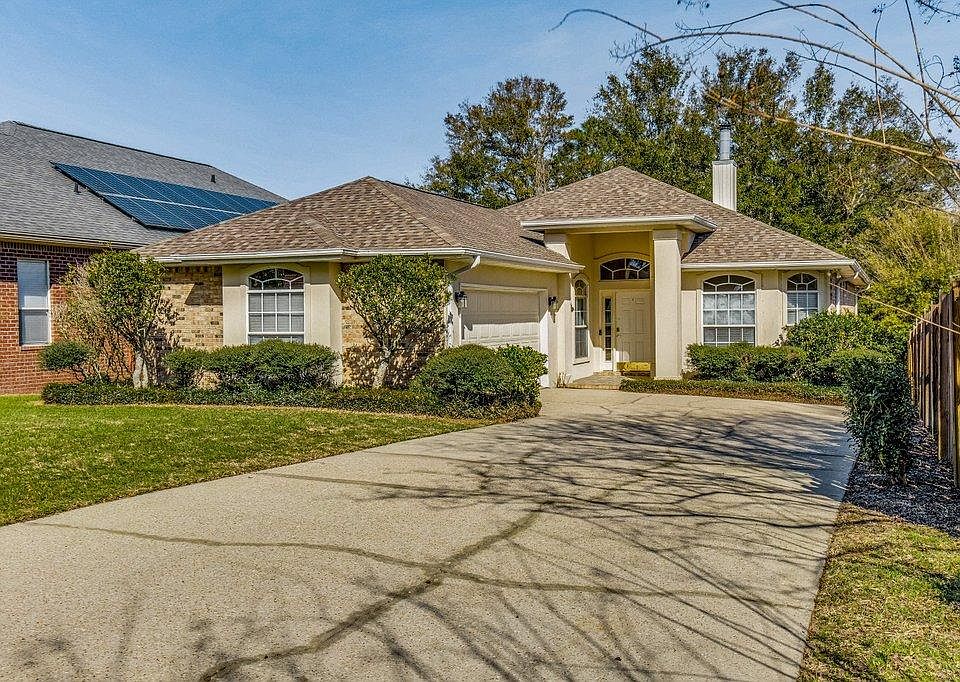 3377 Marcus Pointe Blvd, Pensacola, FL 32505 | Zillow