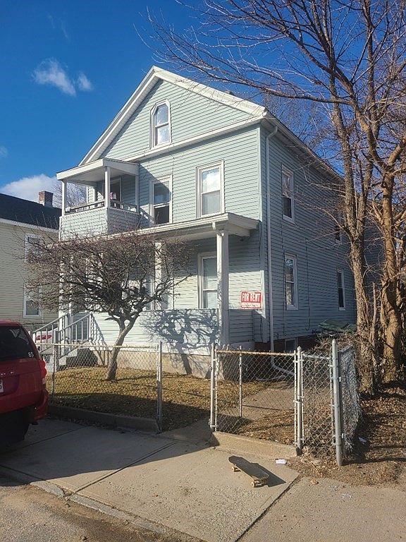 88 Tyler St, Springfield, MA 01109 | Zillow