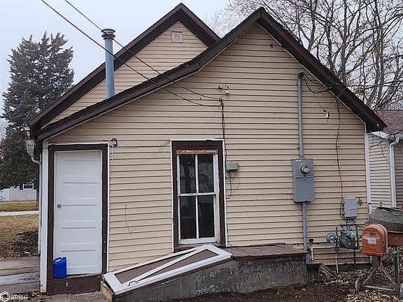 409 S Vine St, Creston, IA 50801 | MLS #6313764 | Zillow