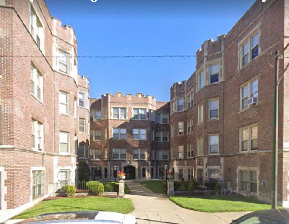 1628 E 70th St APT 2C, Chicago, IL 60649 | Zillow