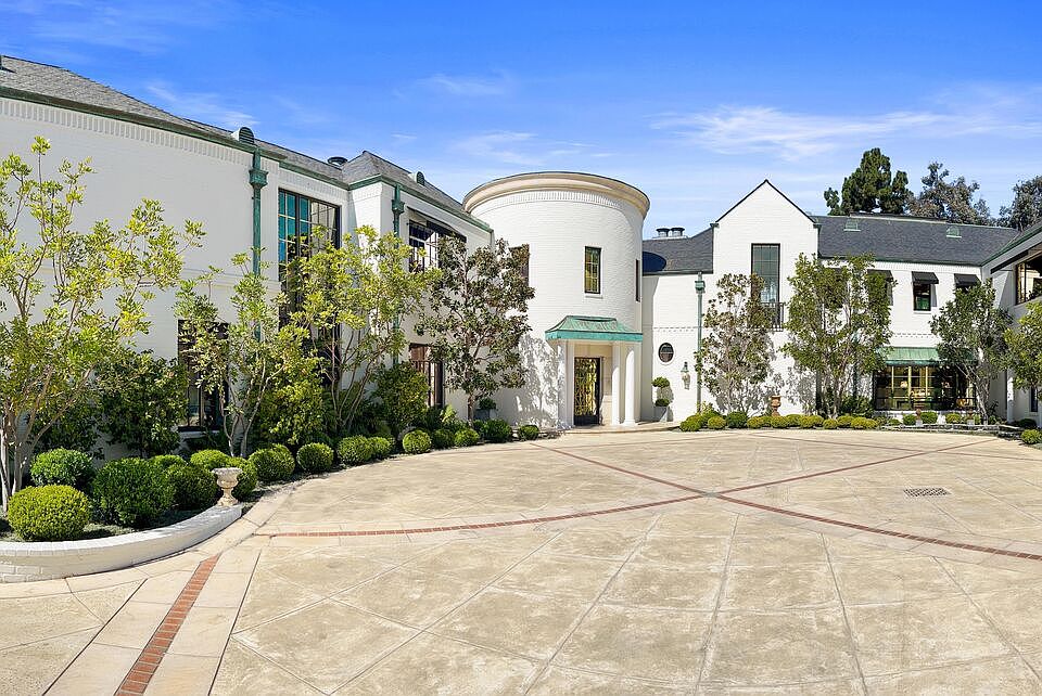 300 Stone Canyon Rd, Los Angeles, CA 90077 | MLS #23-229792 | Zillow