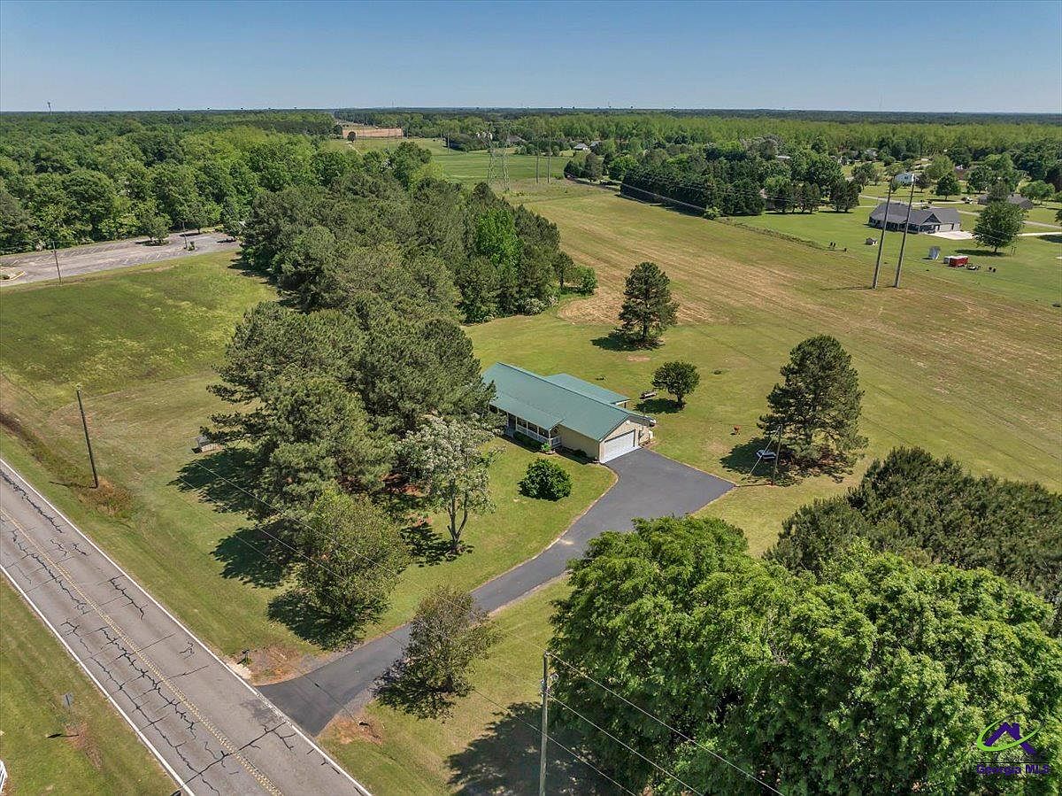829 State Highway 42, Byron, GA 31008 | Zillow