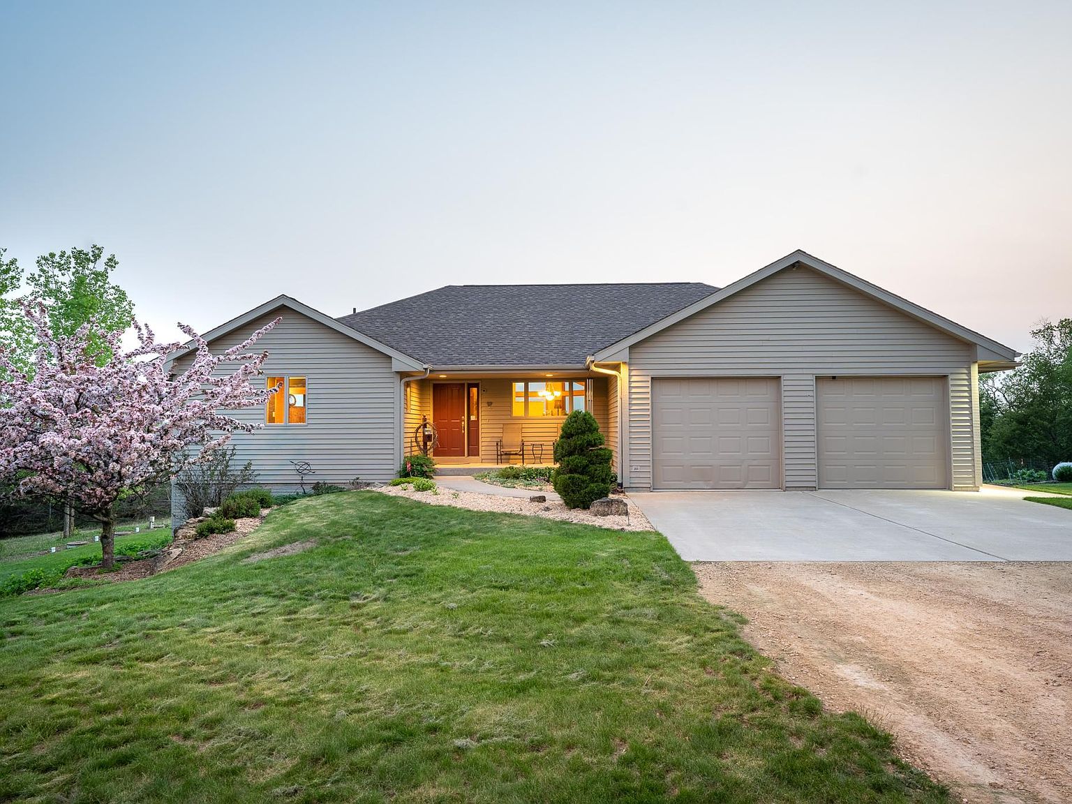 14689 225th St, Welch, MN 55089 | MLS #6376865 | Zillow