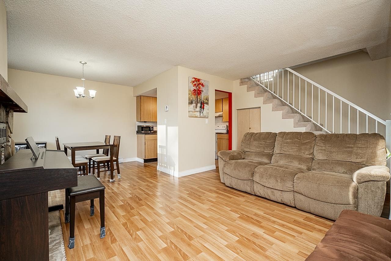 7139 133a St #206, Surrey, BC V3W 8A1 | Zillow