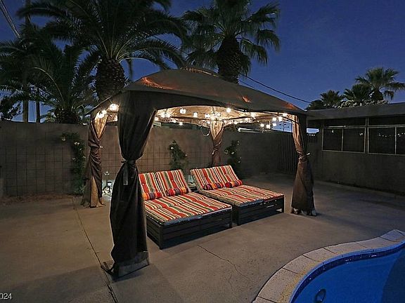 3538 Pueblo Way, Las Vegas, NV 89169 | MLS #2558094 | Zillow