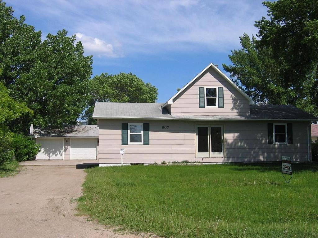 807 Copeland Ave, Manvel, ND 58256 | Zillow