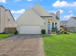 142 Charlton Wynde Dr, Louisville, KY 40245 | MLS #1691741 | Zillow