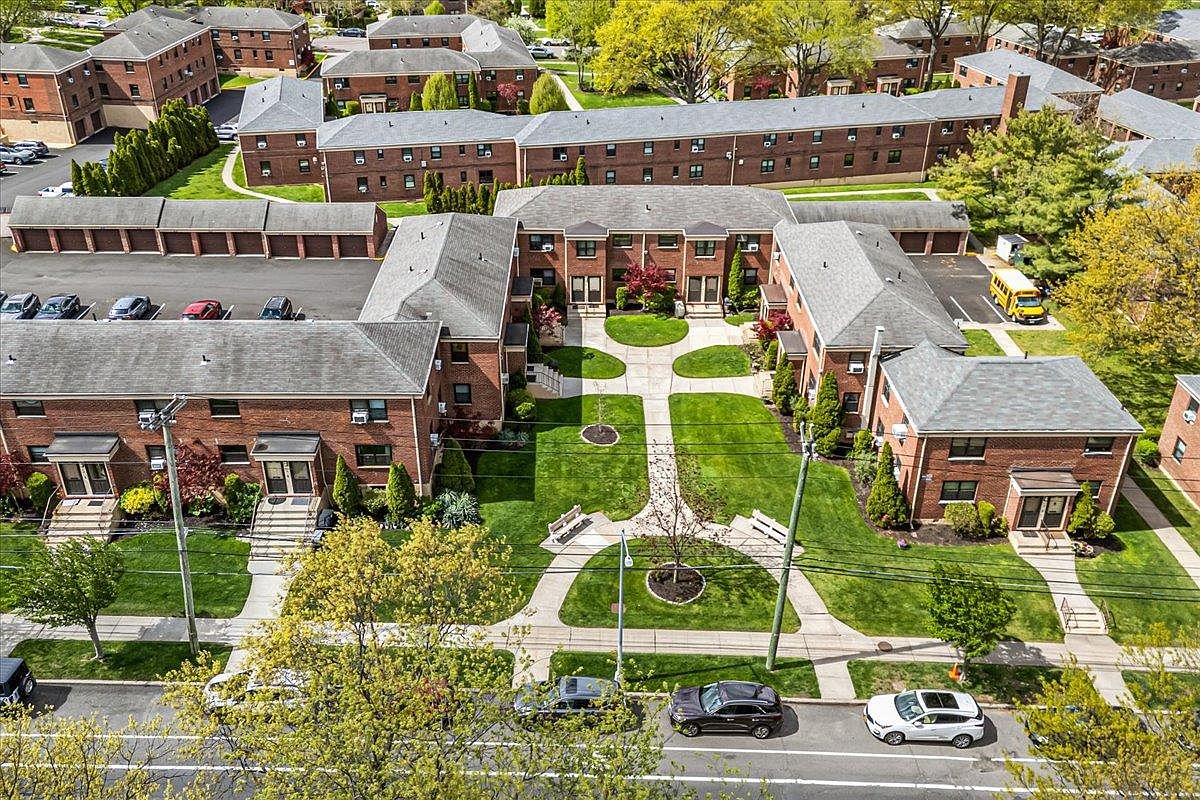 73-48 Springfield Boulevard #51B2, Oakland Gardens, NY 11364 | Zillow