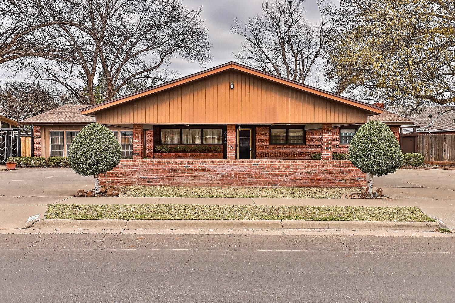 3214 42nd St, Lubbock, TX 79413 | MLS #202303581 | Zillow