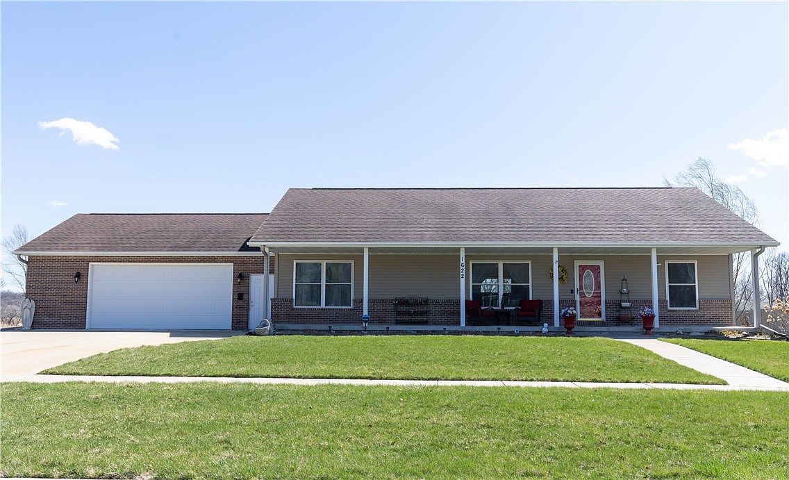 1622 Thomas St, Redfield, IA 50233 | Zillow