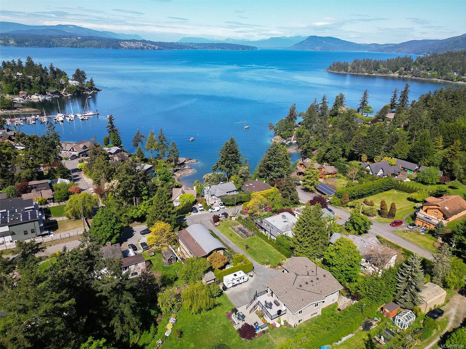 10985 Kalitan Rd, North Saanich, BC V8L 5V8 | MLS #997534 | Zillow