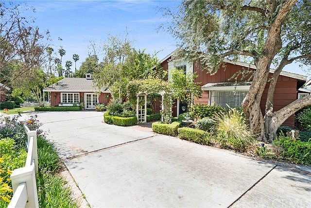 2838 Rumsey Dr, Riverside, CA 92506 | Zillow