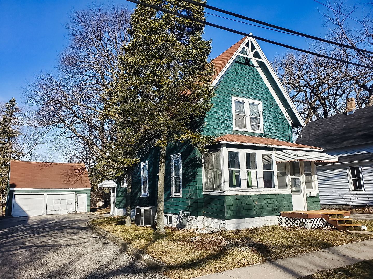 322 Park Ave, Grayslake, IL 60030 | Zillow