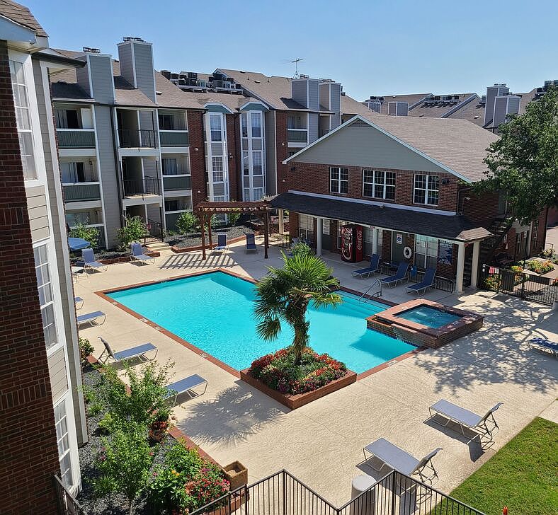 Centerpoint Apartments - 2626 Frankford Rd Dallas TX | Zillow