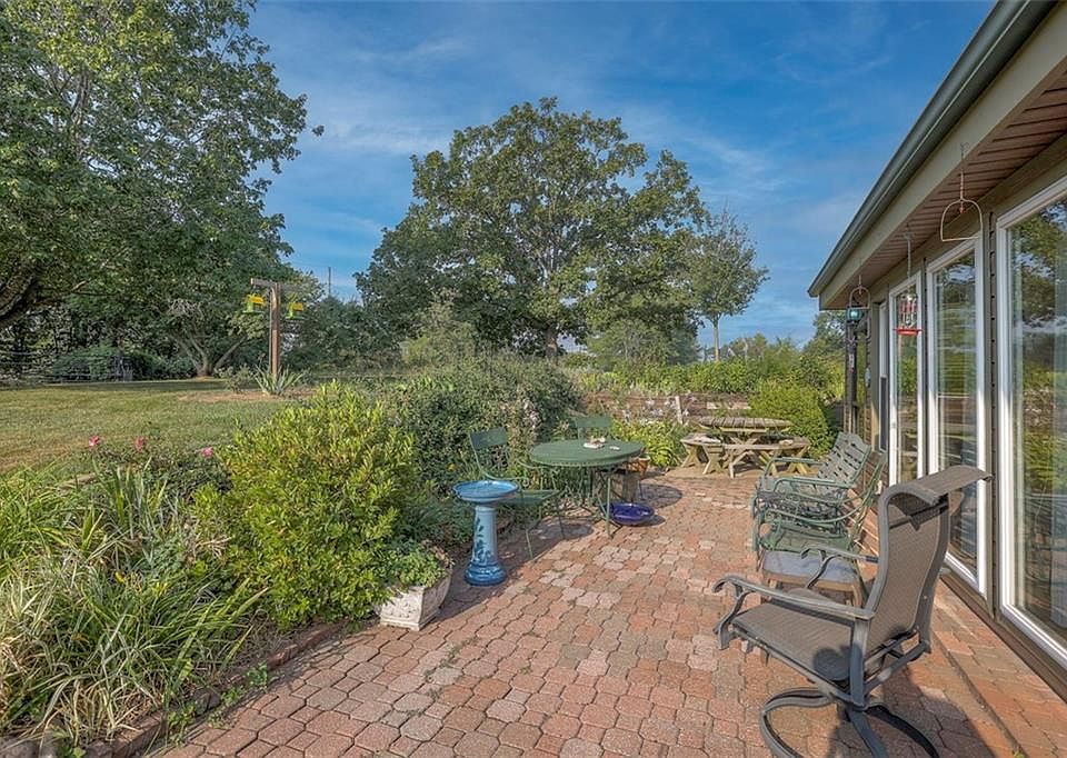 37906 E County Line Rd, Pleasant Hill, MO 64080 | Zillow