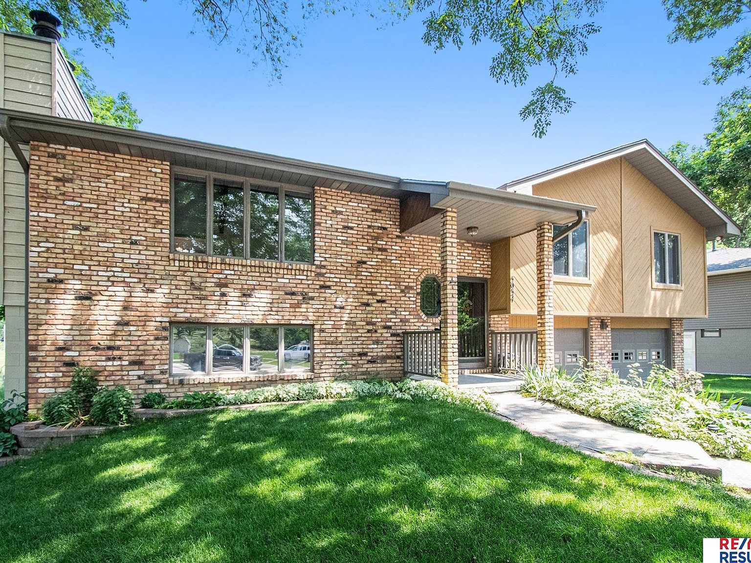 5034 Frederick Cir, Omaha, NE 68106 | Zillow