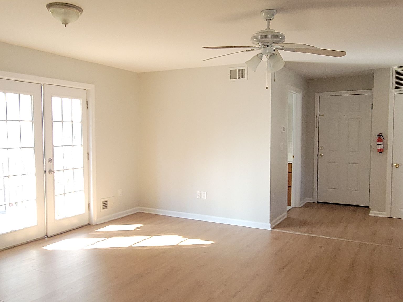 53 Mercer St APT 1, Wallington, NJ 07057 | Zillow