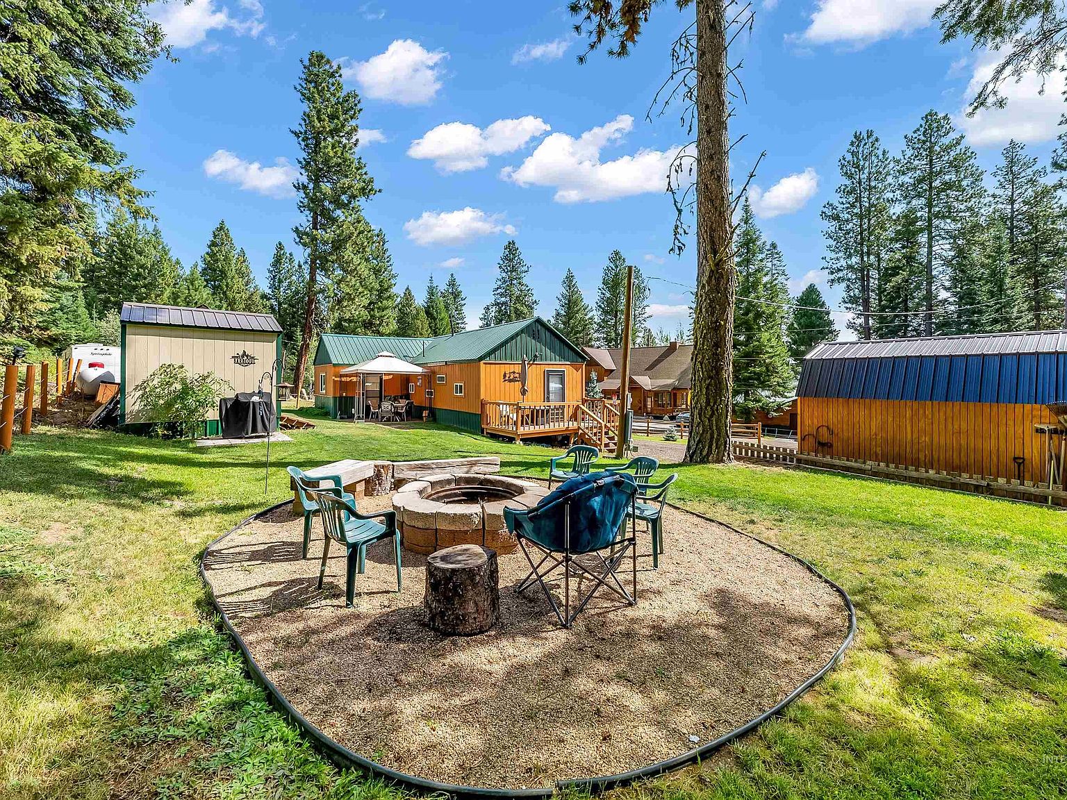 497 Micki Ln, Cascade, ID 83611 | MLS #98939953 | Zillow