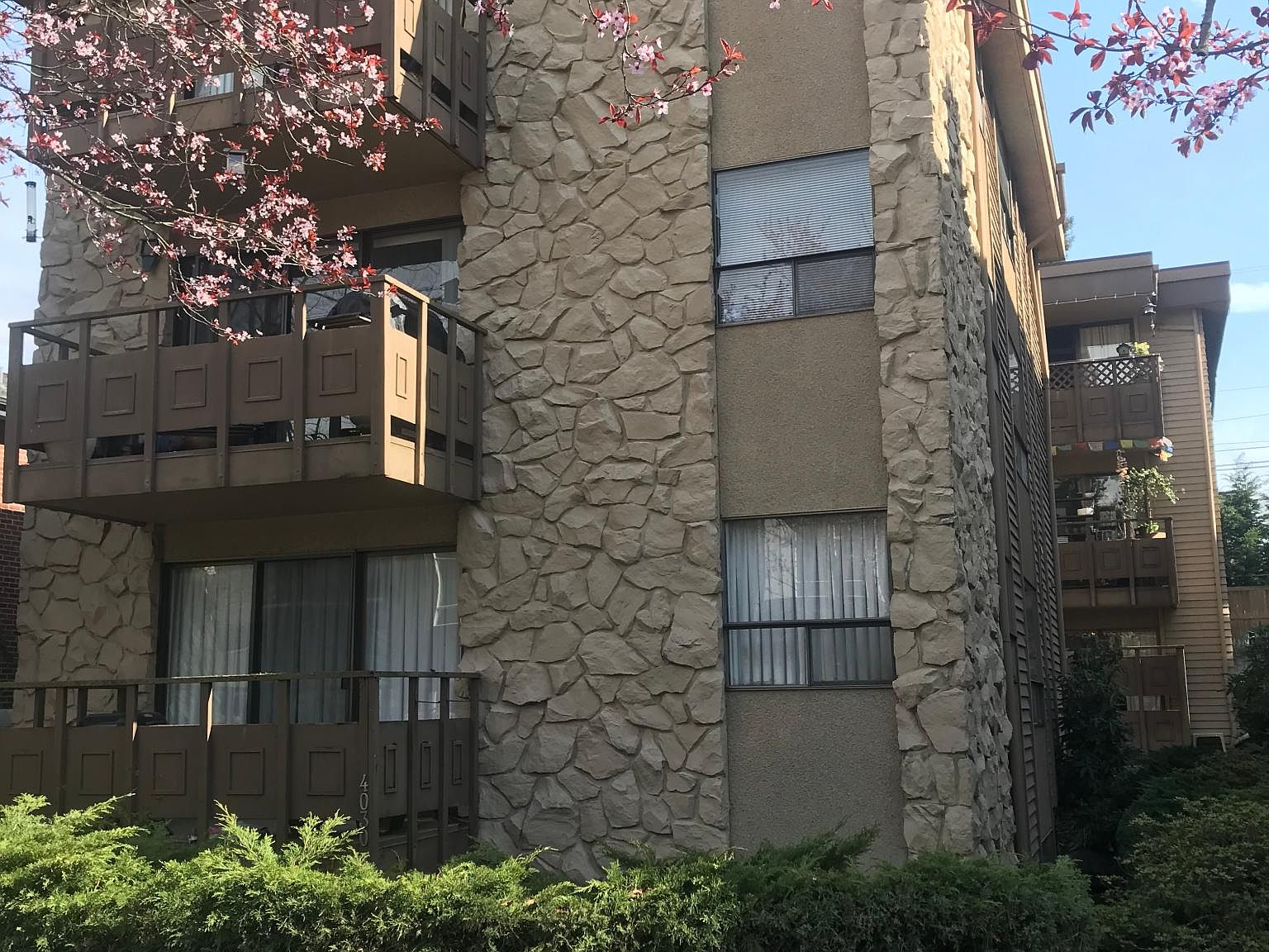 4030 California Ave SW APT 102, Seattle, WA 98116 | Zillow