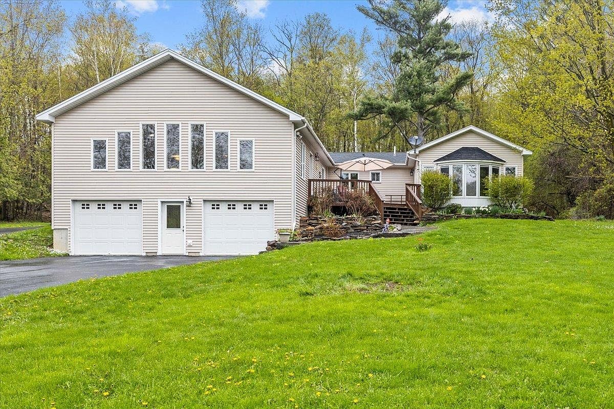 2366 Polly Hubbard Road, Saint Albans, VT 05478 | Zillow
