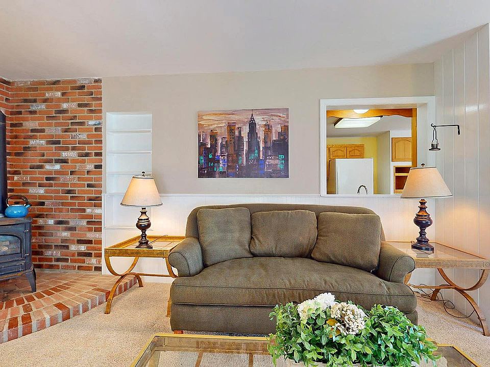 3 Clinton Street, S Burlington, VT 05403 | MLS #4968238 | Zillow