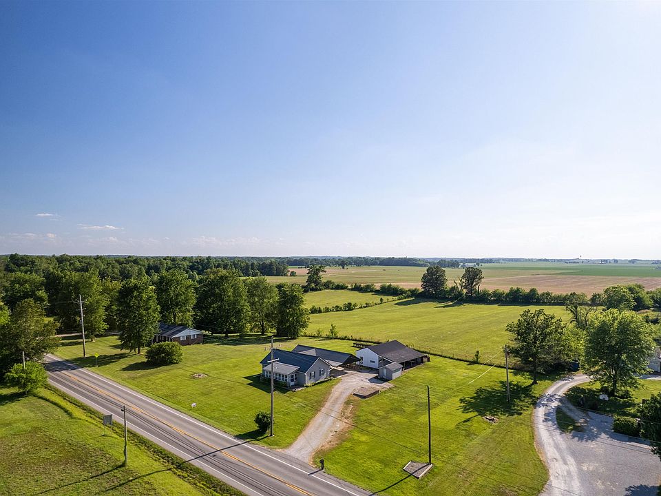 10827 Us Highway 231, Loogootee, IN 47553 | MLS #202317784 | Zillow