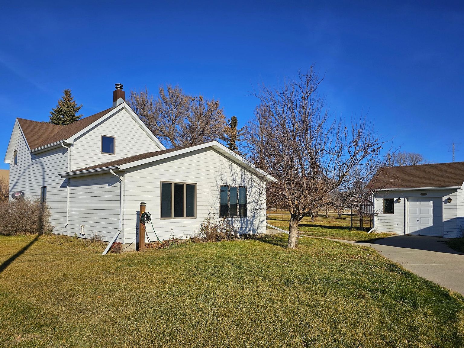 103 2nd Ave, Verona, ND 58490 | Zillow