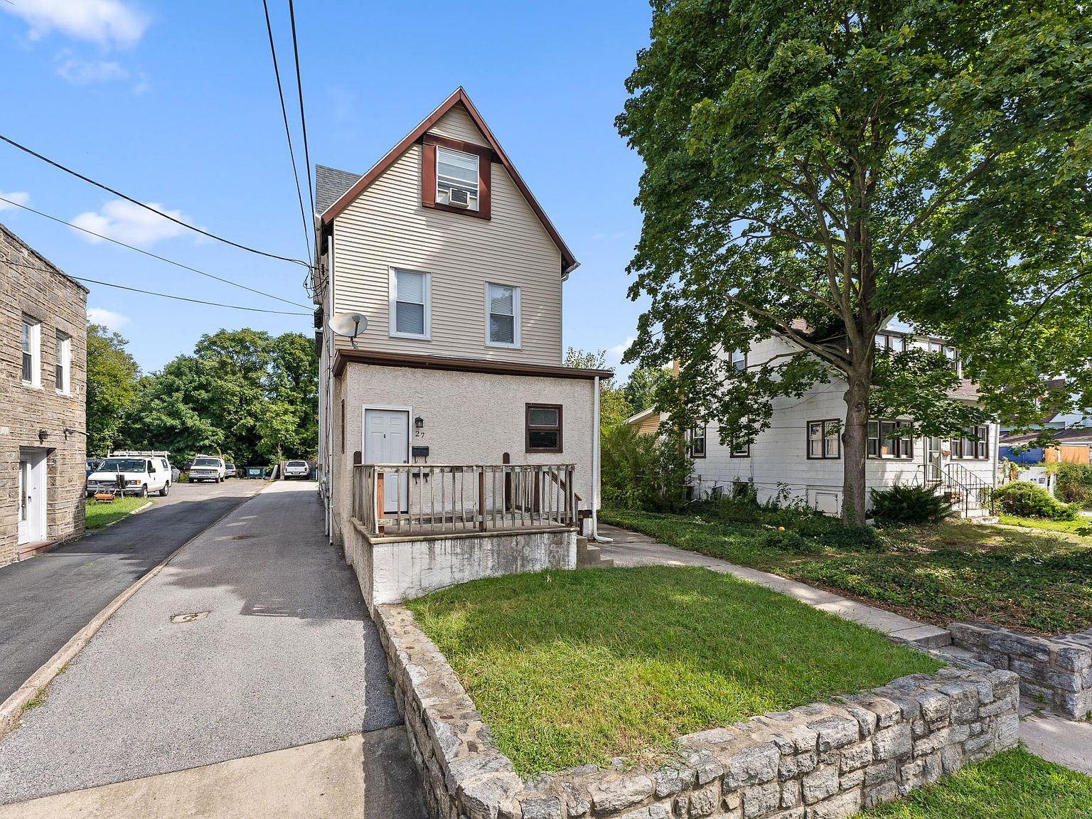 27 E Glenolden Ave APT A, Glenolden, PA 19036 | Zillow