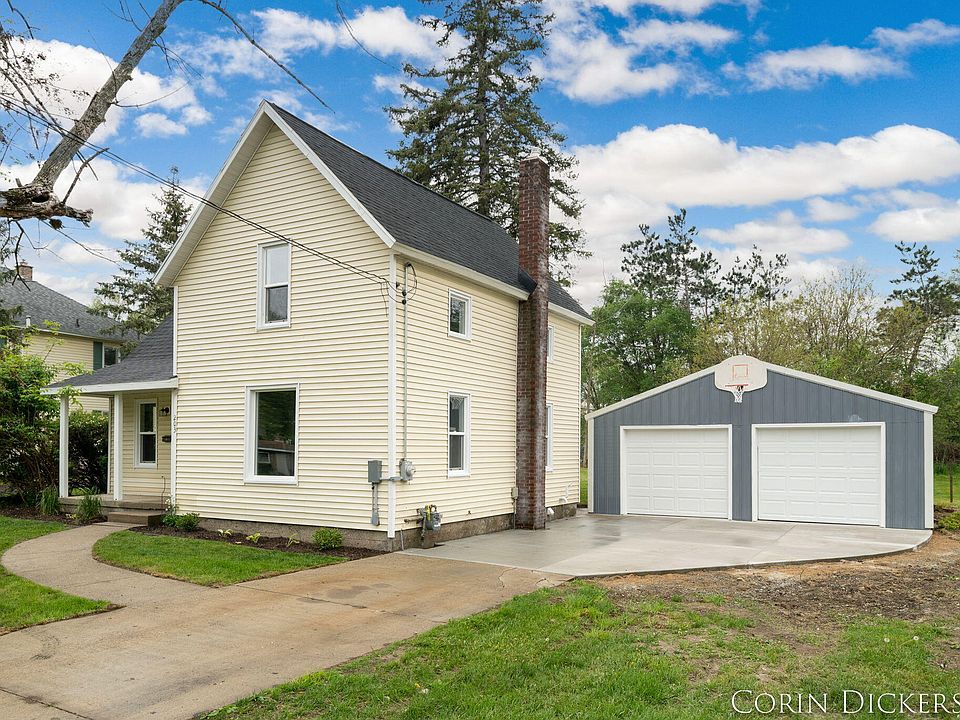 203 Martindale St NW, Sparta, MI 49345 | Zillow