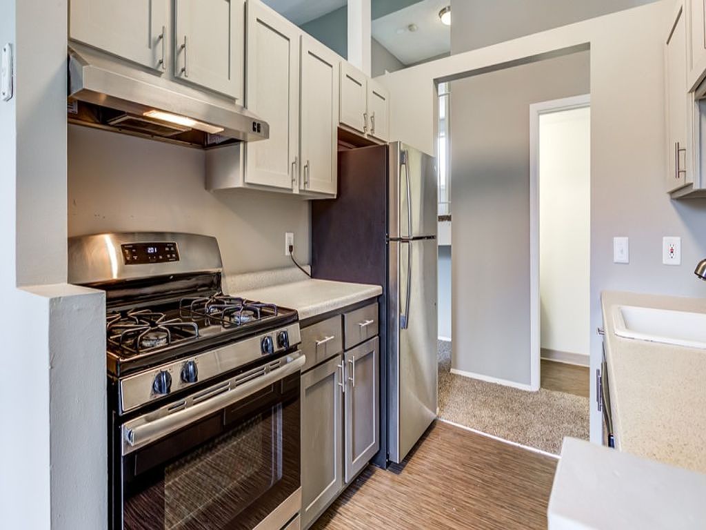 14030 Chestnut Dr #30-102, Eden Prairie, MN 55347 | Zillow