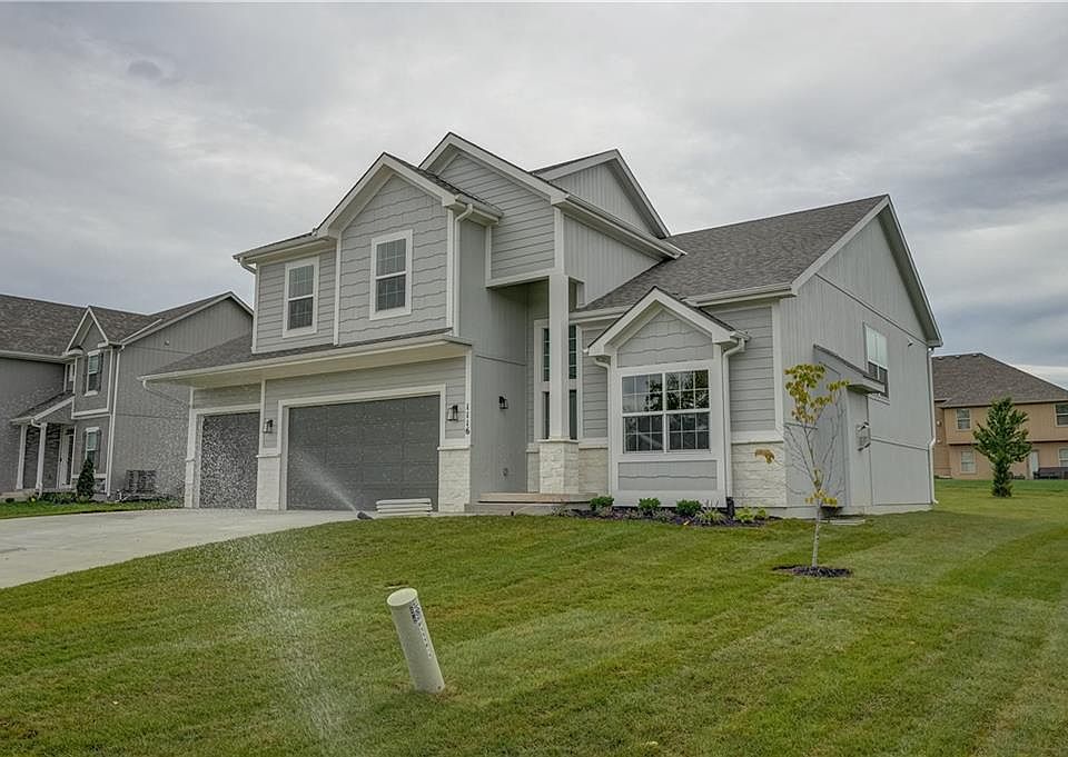 1116 SW Whispering Willow Way, Blue Springs, MO 64064 | Zillow