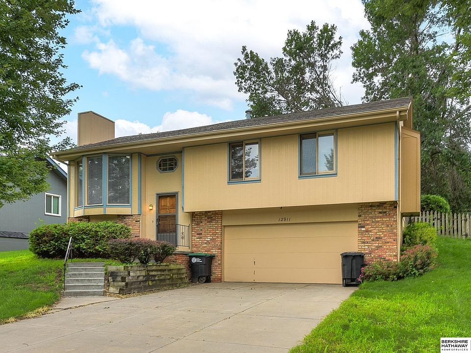 12911 Crown Point Ave, Omaha, NE 68164 | MLS #22316193 | Zillow