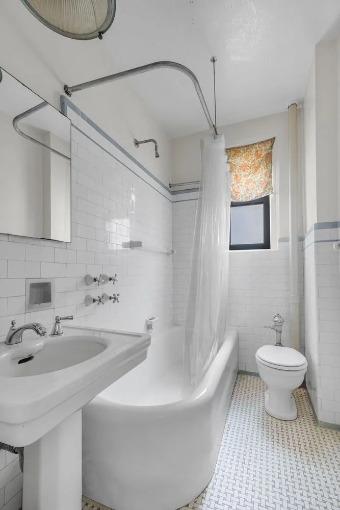 320 Riverside Drive #2H in Upper West Side, Manhattan | StreetEasy