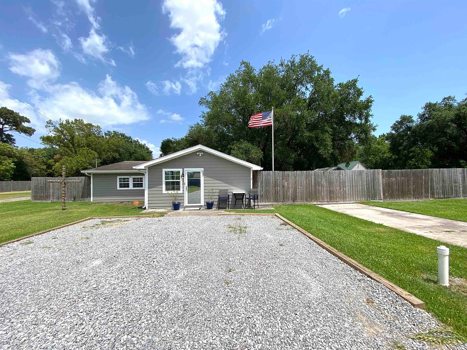 537 Bland Dr, Bridge City, TX 77611 | MLS #240480 | Zillow