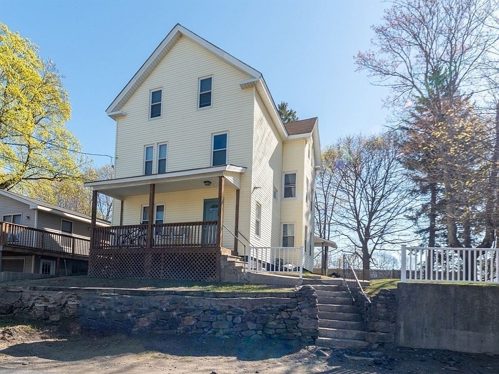 21 Maple St, Clinton, MA 01510 | Zillow