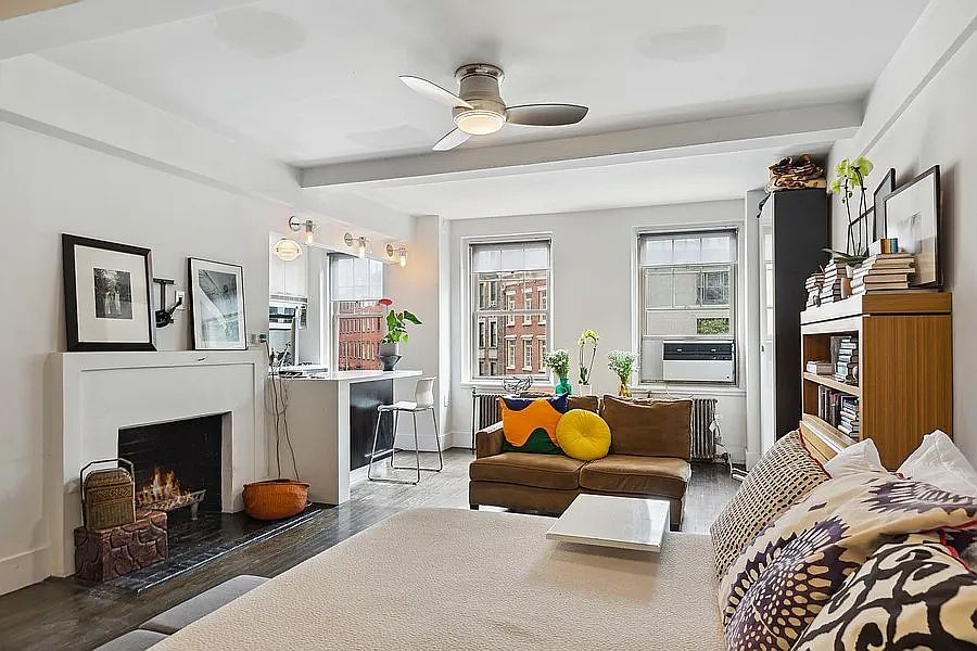 45 Christopher St APT 3D, New York, NY 10014 | Zillow