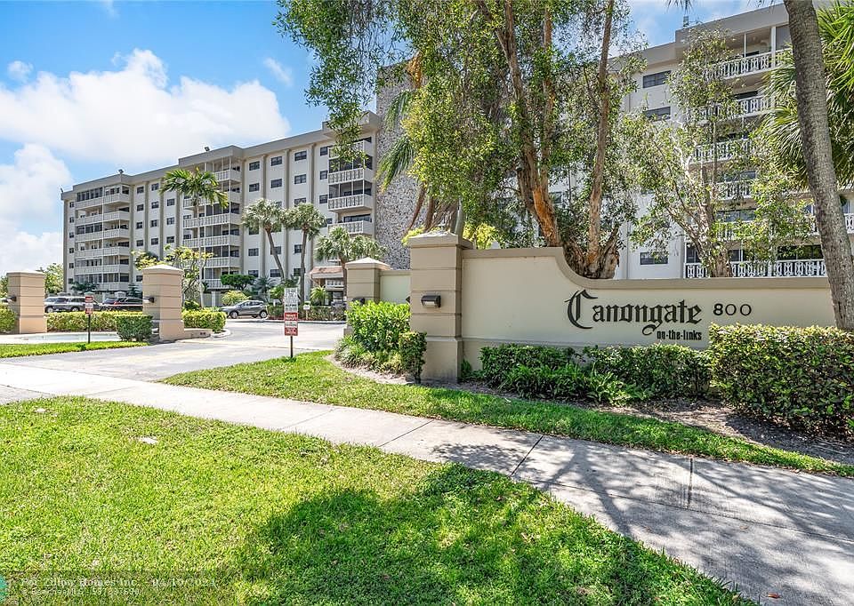 800 NE 195th St Miami FL | Zillow