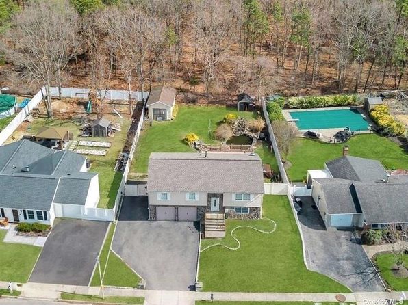 Holbrook NY Real Estate - Holbrook NY Homes For Sale | Zillow