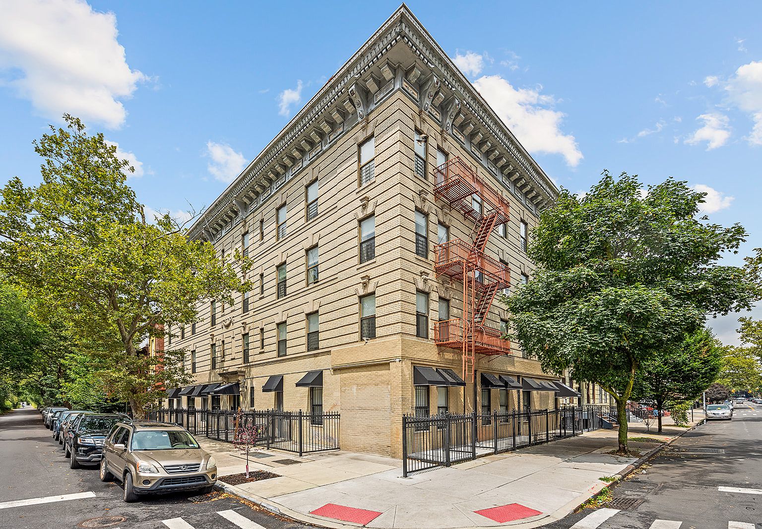 70 Patchen Ave #1C, Brooklyn, NY 11221 | Zillow