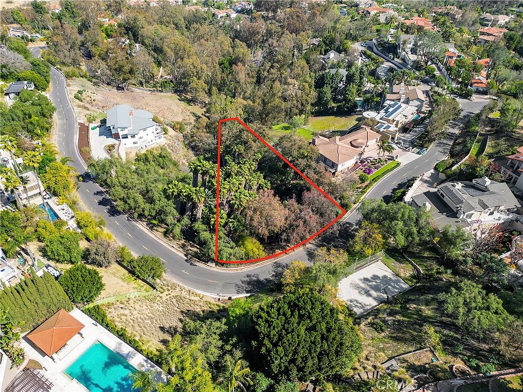 2185 Lemon Heights Dr #4, Santa Ana, CA 92705 | Zillow